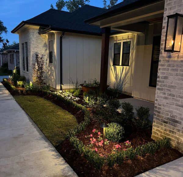 LED Landscape Lighting Creates Beauty in Louisiana Homes